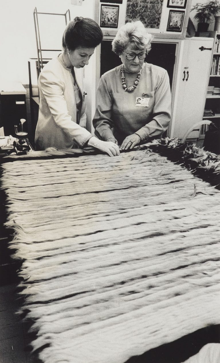 Valerie Carson (1936–2020): the pioneer of New Zealand textile ...