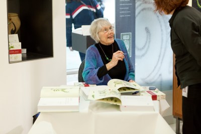 Audrey Eagle (1925–2022), botanical illustrator and author | Te Papa’s Blog